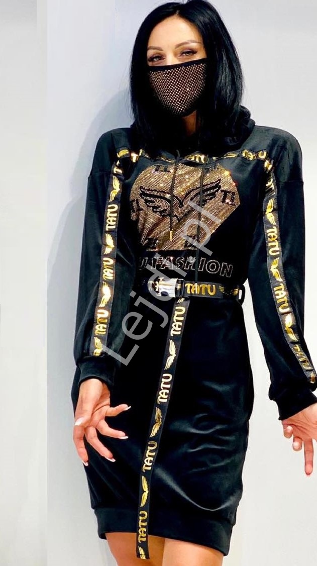 Czarna sukienka welurowa z kapturem, zdobiona kryształkami, Tatu fashion