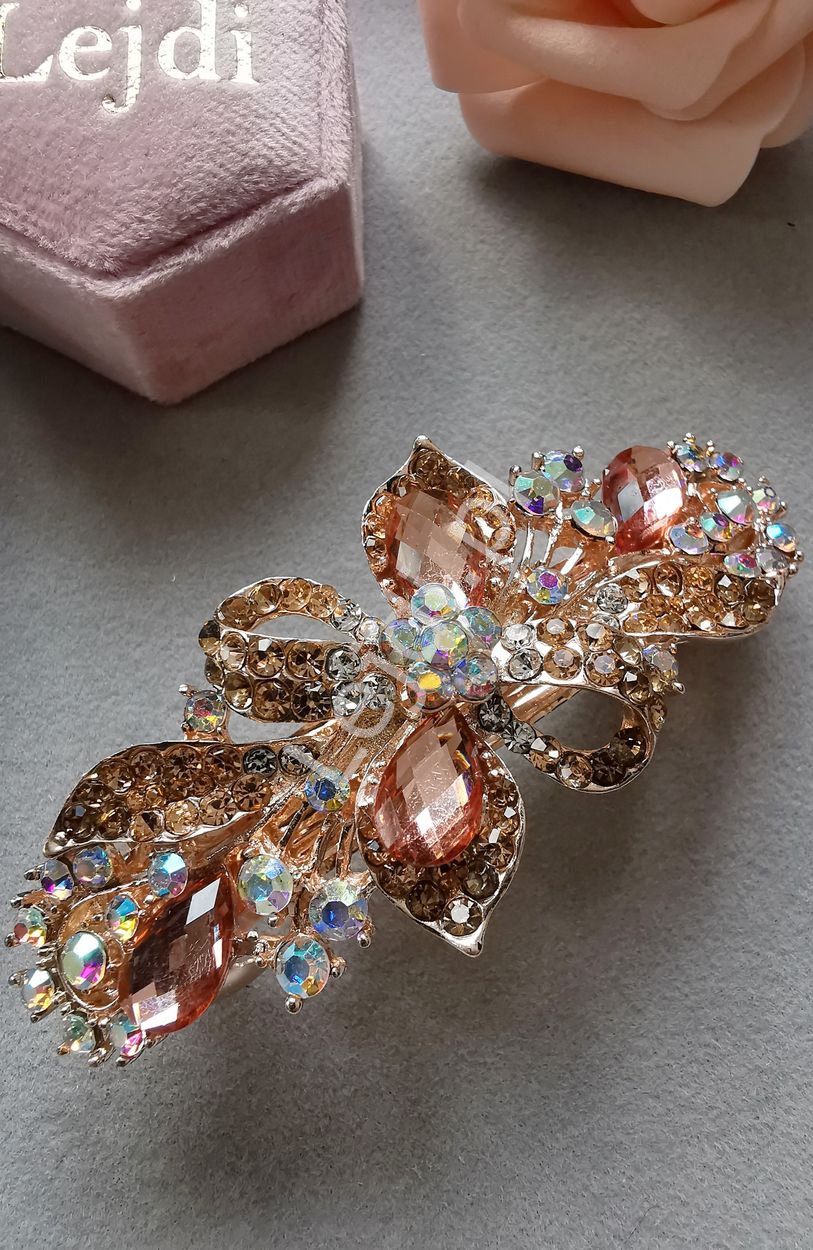 Kryształkowa spinka do włosów kwiatki , różowy szampan